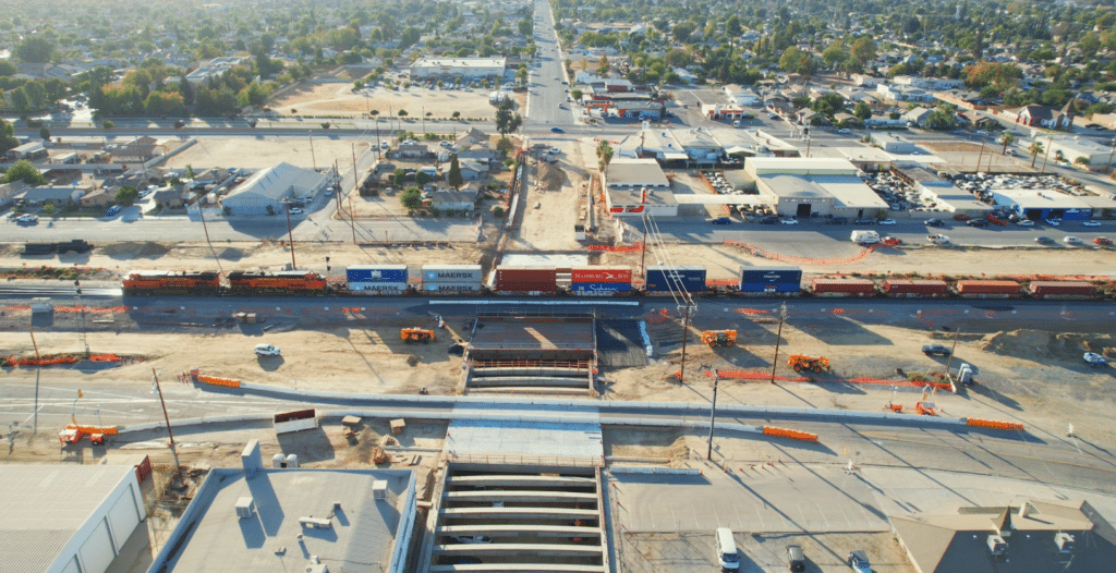 CA High-Speed Rail Construction Package 4 - BNSF Shoofly in Operation ...